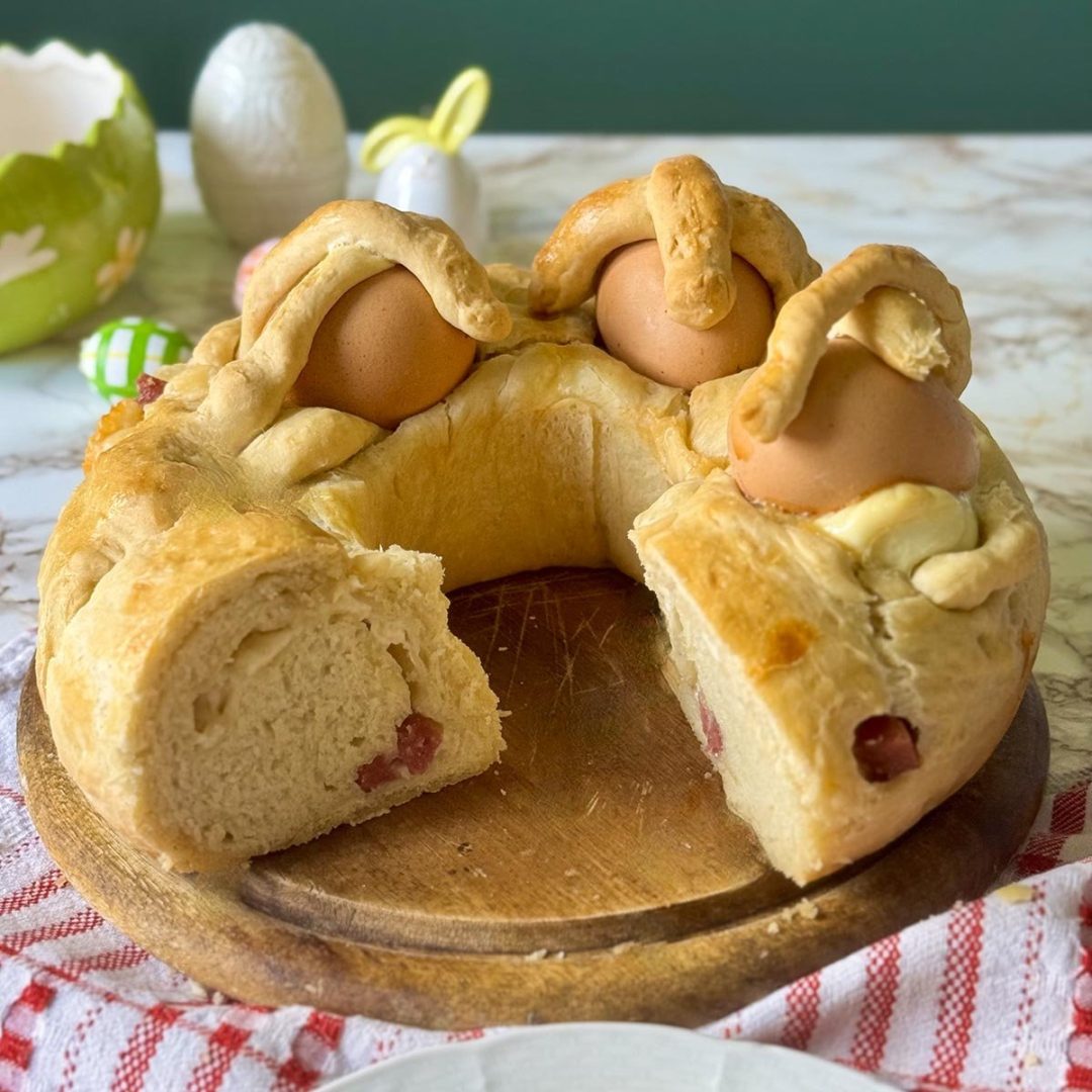 Casatiello Napoletano (pain de Pâques napolitain traditionnel) - Chez ...